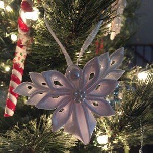 Handmade Snowflake CHRISTMAS Tree Decoration/ornament in Light Blue ...