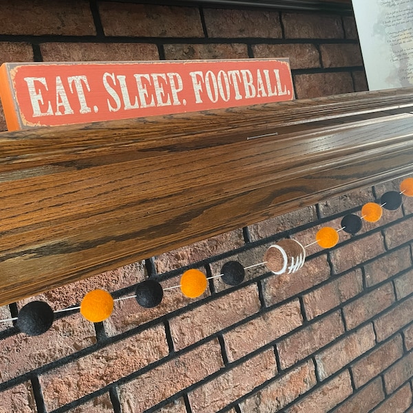 NCAA, NFL, High School Custom Colored Football Felt Ball Garland ...