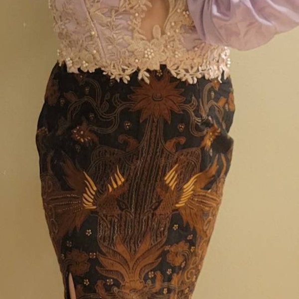 Indonesian Traditional Dress for Woman, Personalized Indonesian Kebaya ...