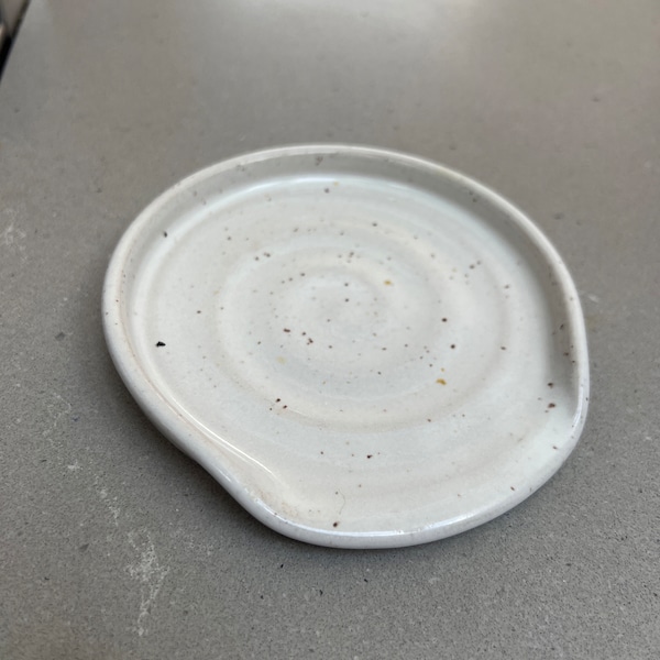 Speckled White Ceramic Spoon Rest – Modern Pottery, Neutral Stovetop ...