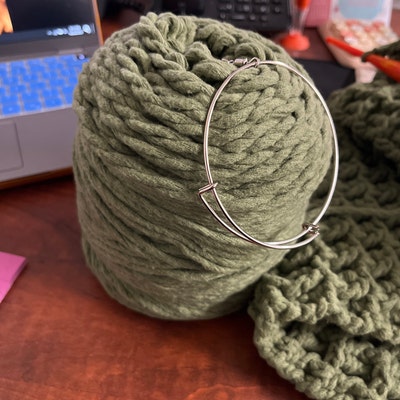 Wrist Thread Ball Holder, Hold Your Thread Handy for Tatting and ...