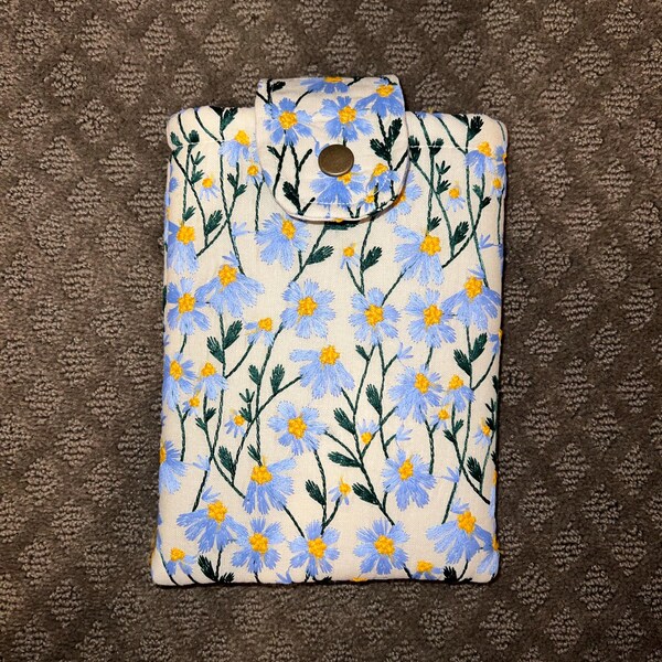 Blue Beige Daisy Embroidered Book Sleeve, Kindle Sleeve, Ereader Cover ...