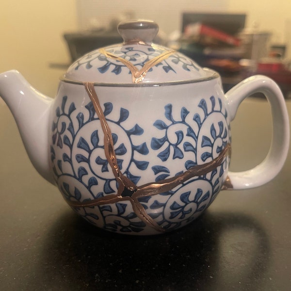 Kintsugi Teapot, Kintsugi Blue and White Teapot, Kintsugi Pottery ...