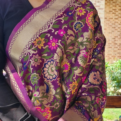 Banarasi Silk Handwoven Navy Blue & Maroon Dupatta With Golden Weaving ...