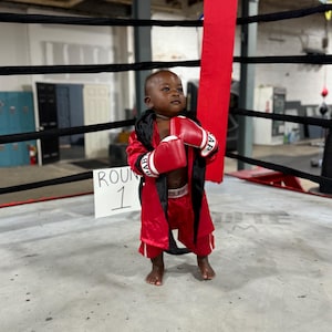 LIMITED-TIME SALE Adorable Baby Boxing Set for First Pictures ...