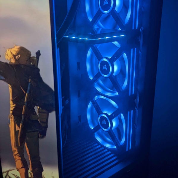 Shelf 3 - RGB Floating PC Shelf for Figure - 120mm 140mm Fan ...