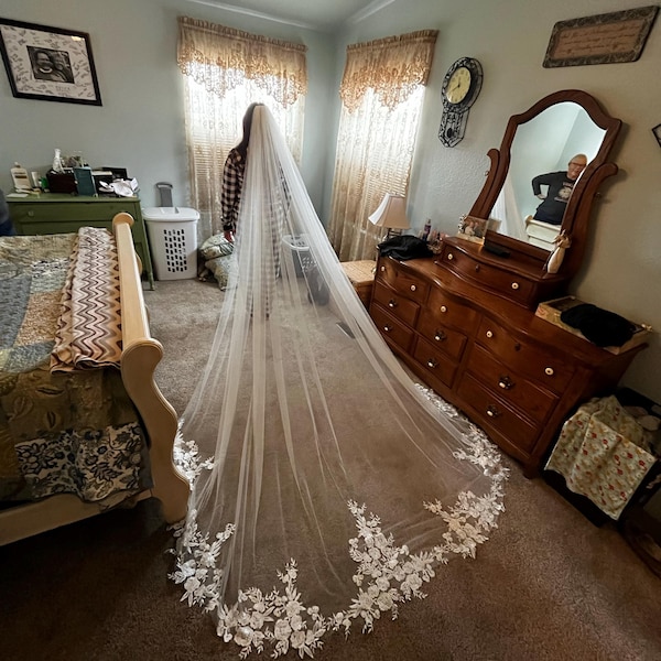 Cathedral Lace Edge Bridal Veil, Royal Wedding Veil, Bridal Veil With ...