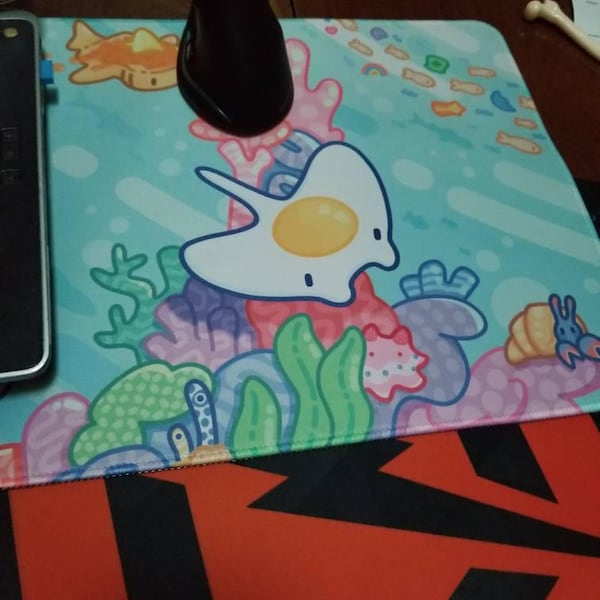 Manta Egg Desk Mat Mousepad Gaming Set up Computer Desk Water-resistant ...