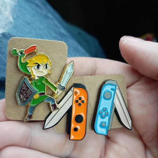 The Legend of Zelda Sheikah Slate Keychain - Etsy