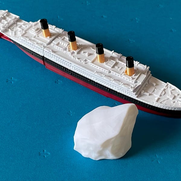 Split in Half Titanic Toy, Break in Half Titanic Bath Toy, Titanic Toy ...