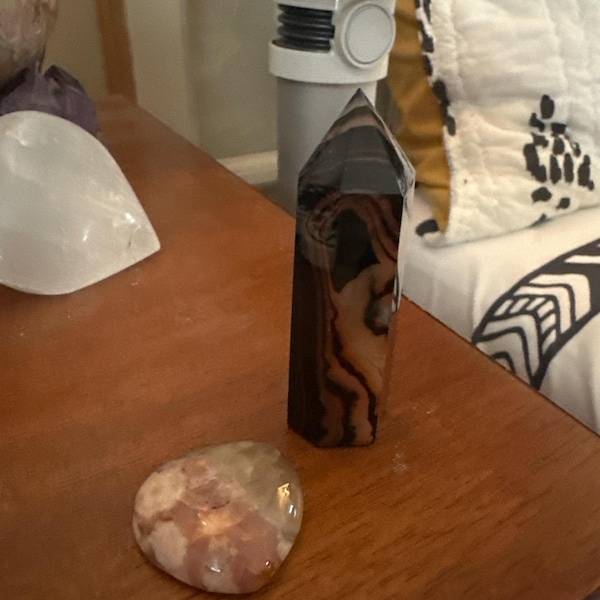 Labrador Dog Shaped Crystal Carvings | Dog Crystals | Crystal Animals ...