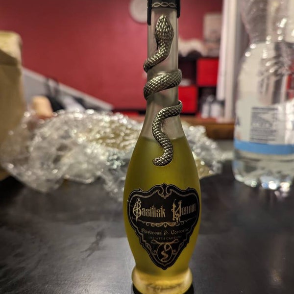 Basilisk Venom Potion Magic Apothecary Herbology Glass Bottle Prop - Etsy