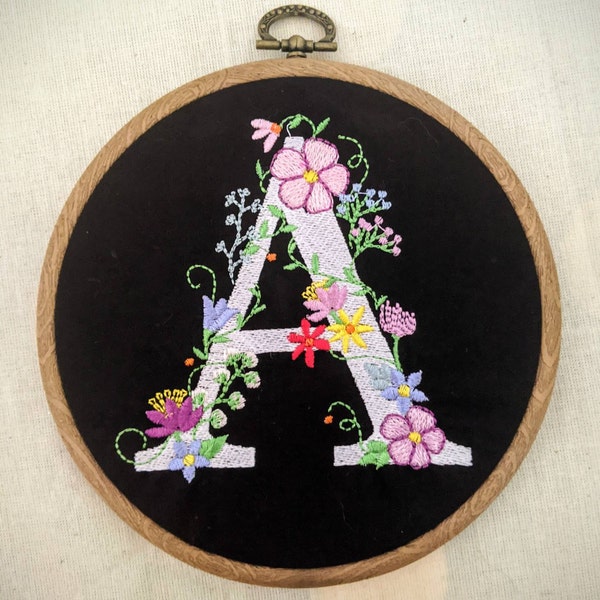 Floral Whole Alphabet Garden Flag Monogram Lace Swirl Flowers Block ...
