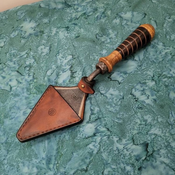 T Handle Garden Spade, Handmade Forged Garden Shovel, Garden Tools ...