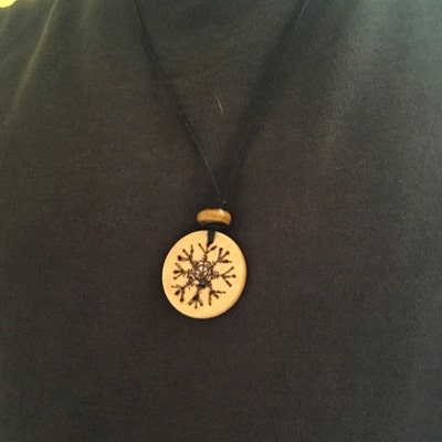 Sami Thunder God Hora Galles Thor Tiermes Wood Pendant - Etsy