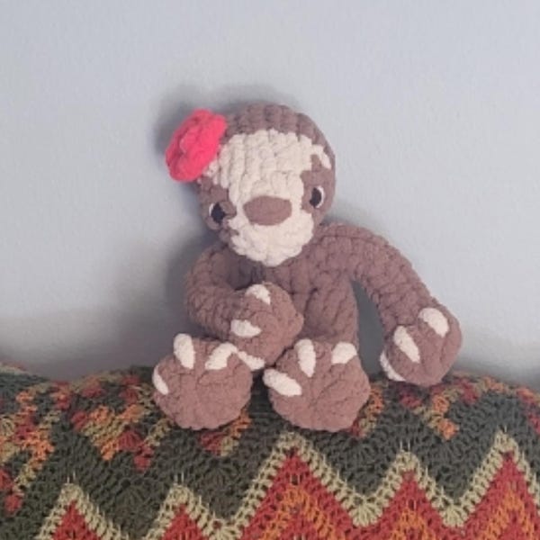 SYDNEY SLOTH / Full Video Tutorial / Finger Knit Sloth Snuggler ...