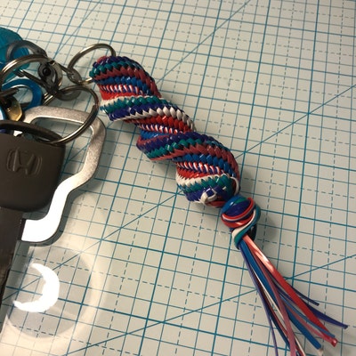 CUSTOM Boondoggle Keychains, Rexlace Lanyard, Plastic String Keychains ...