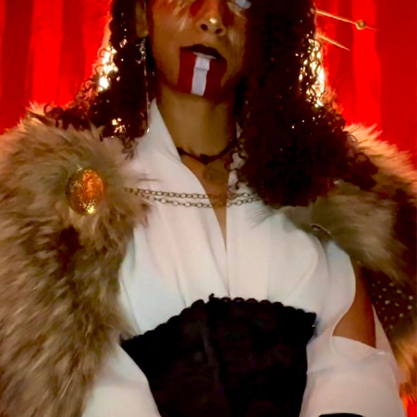 Norse Fur Mantle, Wild Wolf Fur Shoulder, Vegan Fur, Viking Mantle With ...