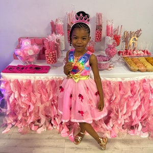 White Chocolate With Pink Drizzle Covered Pretzels Perfect for Princess ...