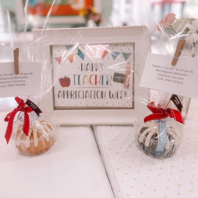 Happy Teacher Appreciation Week Sign, Teacher Thank You Sign, Apple ...