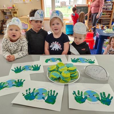 Pi Day Handprint Art, Handprint Craft, Activity for Kids, Toddlers in ...