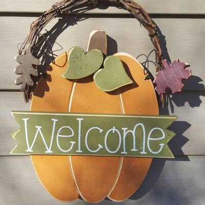 WELCOME PUMPKIN With Autumn Leaves for Fall, Wall and Door Hanging ...