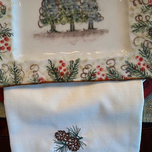 Winter Pine Cone Embroidered Cloth Napkins, Set of 4, Christmas Napkins ...