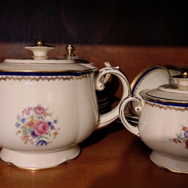 1950s Weimar Teapot - Katharina Pattern - Made in GDR - White and Gold ...