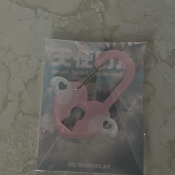 Chii and Hachi Plush Button Badges - Etsy