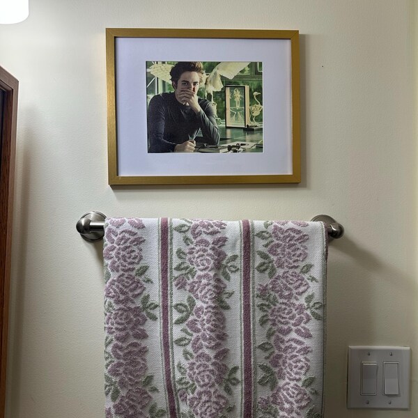 Funny Bathroom Poster, Edward Smell Stinky Face Poster - Etsy