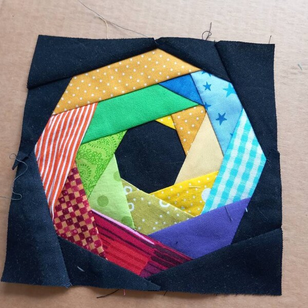 Spinning Log Cabin Foundation Paper Piecing Quilt Block PDF Pattern ...