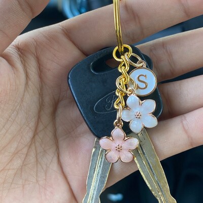 Customized Keychain With Personalized Letter Initials - Etsy