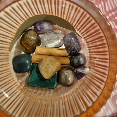 Money Magnet Crystals Set, Eight-elements Money Magnet Tumbles, Wealth ...