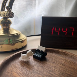 Models Built of LEGO® Bricks GAMER DESK Setup Computer Dual Screen Seat ...