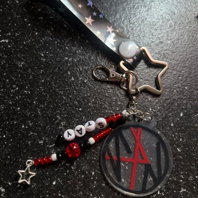 Stray Kids KPOP Keychain SKZ Stay - Etsy