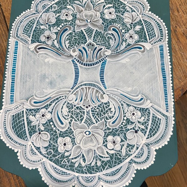 CUTWORK EMBROIDERY KIT 35cm | Richelieu Embroidery | Stamped Linen to ...