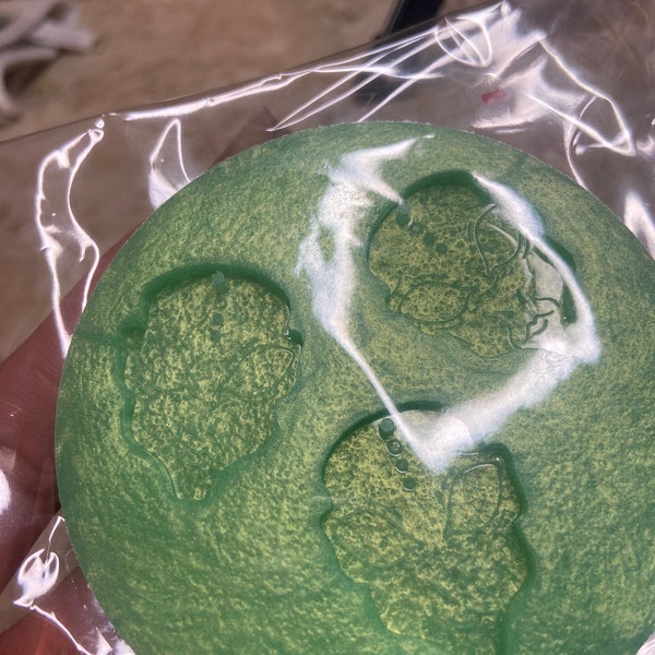 Small Alien Heads Silicone Mould - Etsy