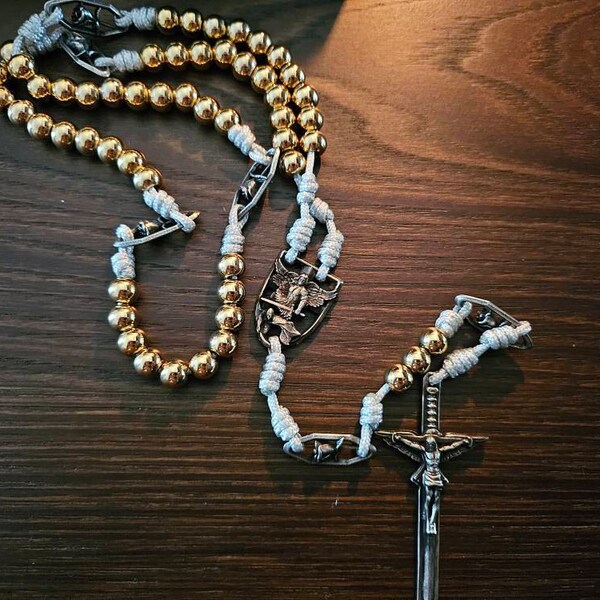 The in via Blessed Mother Rosary Designed by Epic Daily Catholic ...