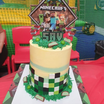 Minecraft Themed 3D Shaker Cake Topper Personalised Cake Topper ...