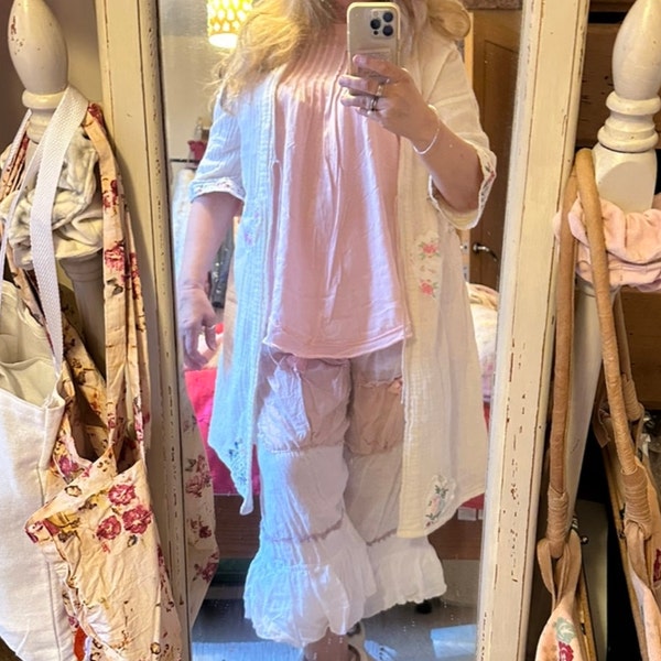 Handmade Shabby Chic Pink Bark Cloth Dresden Plate Hand Sewn Roses ...