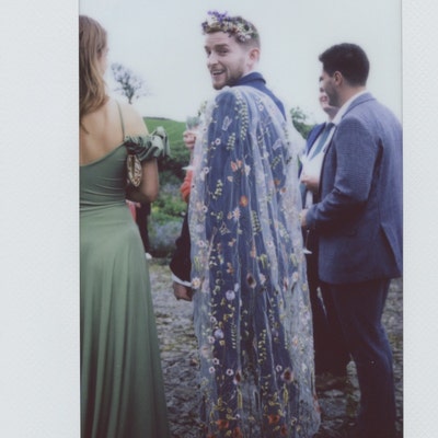 Rosa. Romantic Red Rose Wedding Cape or Veil / Floral Bridal - Etsy