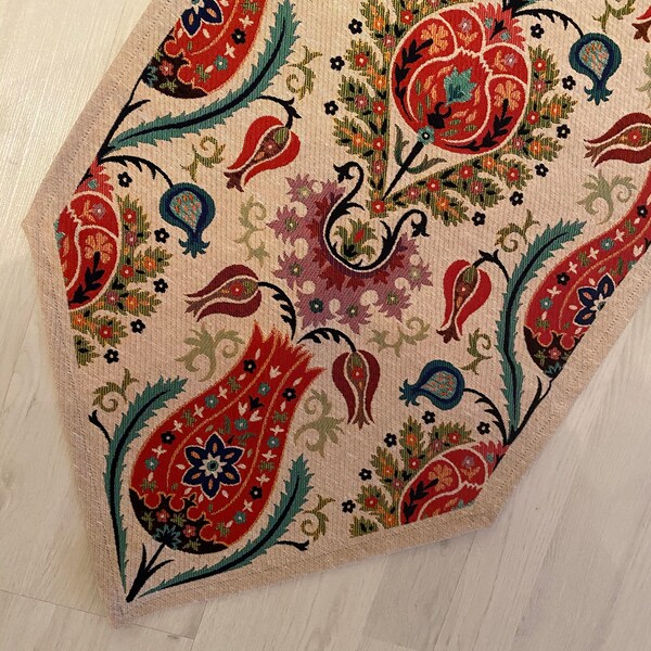 Tulip Design RUNNER Tile Pattern Tapestry Table Runner Tulip Tile ...