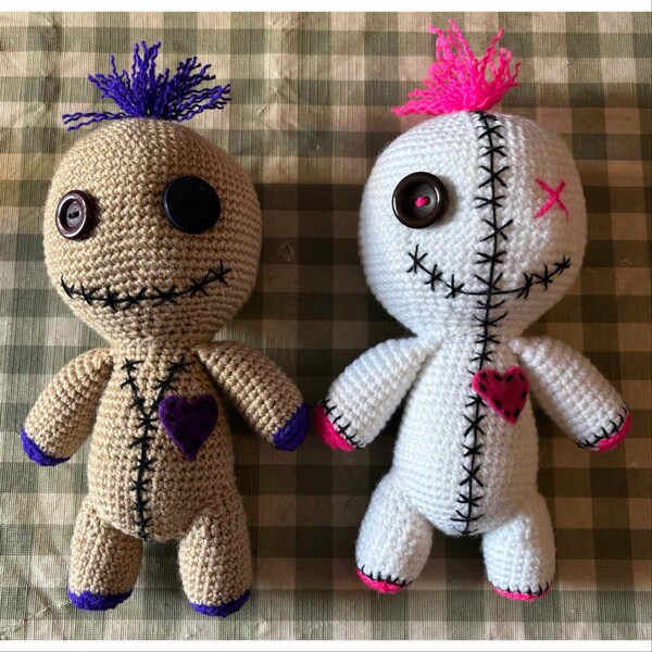 Voodoo Doll Crochet Pattern PDF En/fr – Amigurumi Gothic – Sitting or ...