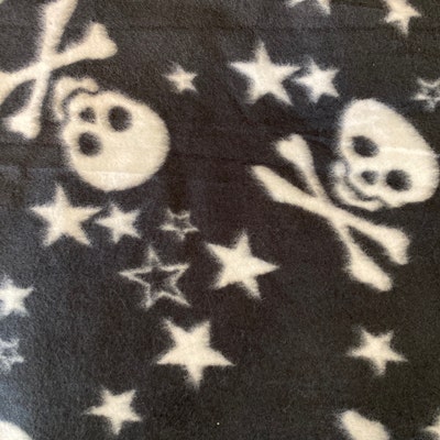 Fleece Printed Fabric Skull Bones Black/white Stars & Skulls Sold by ...
