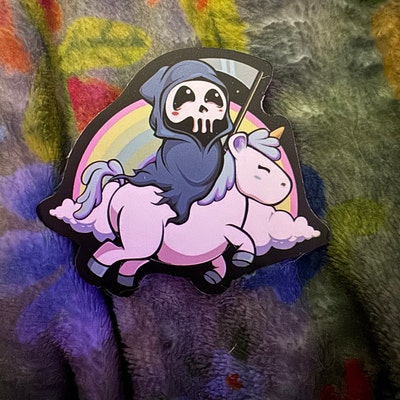 Everything Hurts and I'm Dying Sticker, Funny Sticker, Laptop Sticker ...