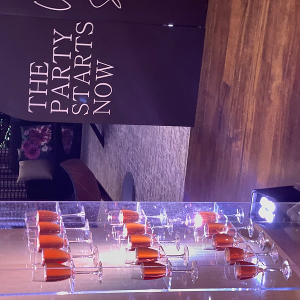 Cake Pop Wall - Cake Stands - Cake Pop Stand - Cake Pops - Cake Pop ...