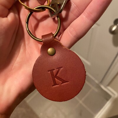 Custom Leather Circle Keychain. Monogrammed Personalized Full - Etsy