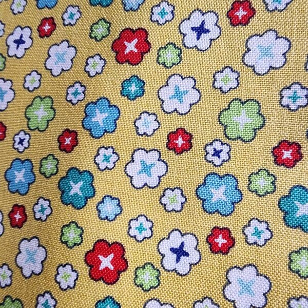 Vintage Happy 2 Fabric, Lori Holt for Riley Blake, Honey Blossoms ...