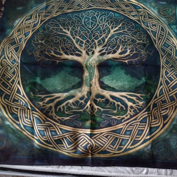 Altar Cloth Tree of Life | 24 Inches Plush Tablecloth | Mat for Tarot ...