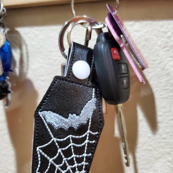 Coffin Keychain, Coffin Key Chain, Coffin Keyfob, Coffin Key Ring ...